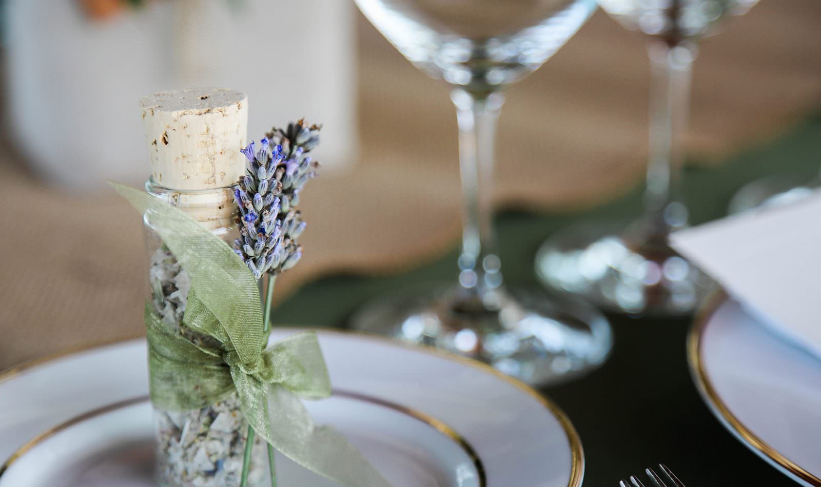 10 Tips for Home Entertaining with Wine Country Decor Style